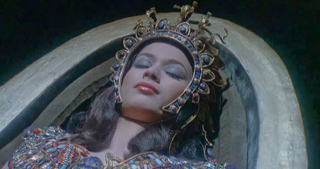 Classic Film and TV Café: Hammer Halloween Blogathon: Blood from the ...