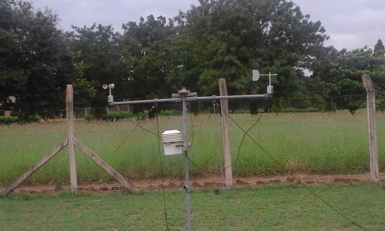TRACING CHALLENGES AND OPPORTUNITIES : MAZIMBU WEATHER STATION CATER ...