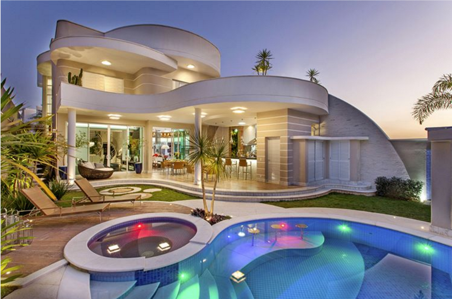 101 planos: El diseño de una Casa con líneas curvas