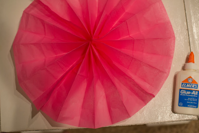 Domestic Fashionista: Paper Flower Fans Tutorial