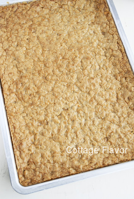 Oatmeal Scotchie Bars