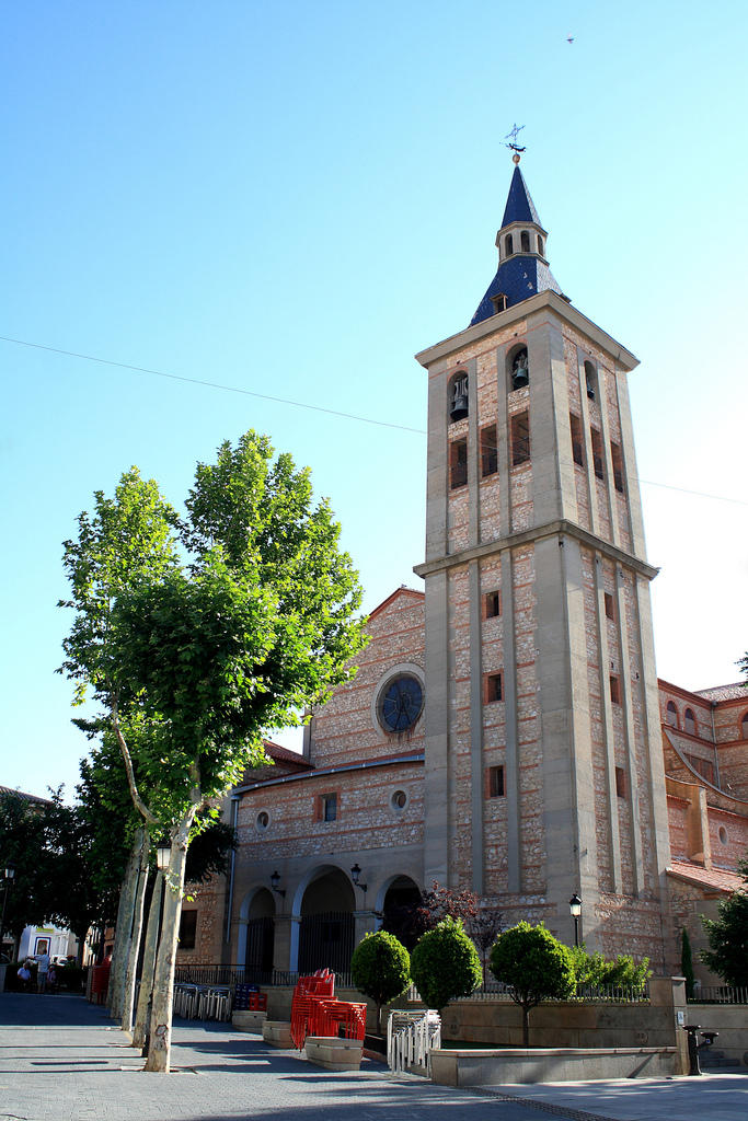 Descubre la belleza en Campo de Criptana : Iglesia Ntra. Señora de la ...