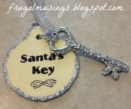 My Frugal Musings: DIY Santa's Key Christmas Decoration