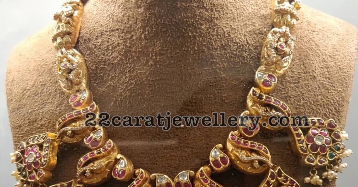 Red Kundan Haram with Flower Design - Jewellery Designs