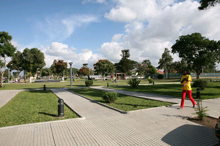 Pululu: Huambo centenária