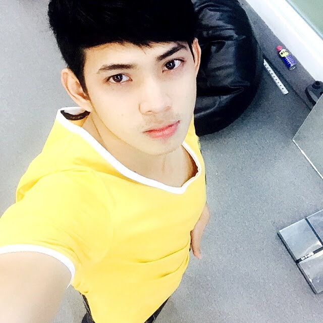 M y a n m a r H u n k s: Kyaw Thet Wai @ Fitness Xpress