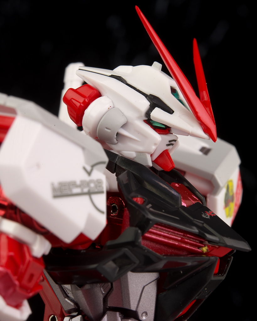 GUNDAM GUY: METAL BUILD Gundam Astray Red Frame - Review by Hacchaka