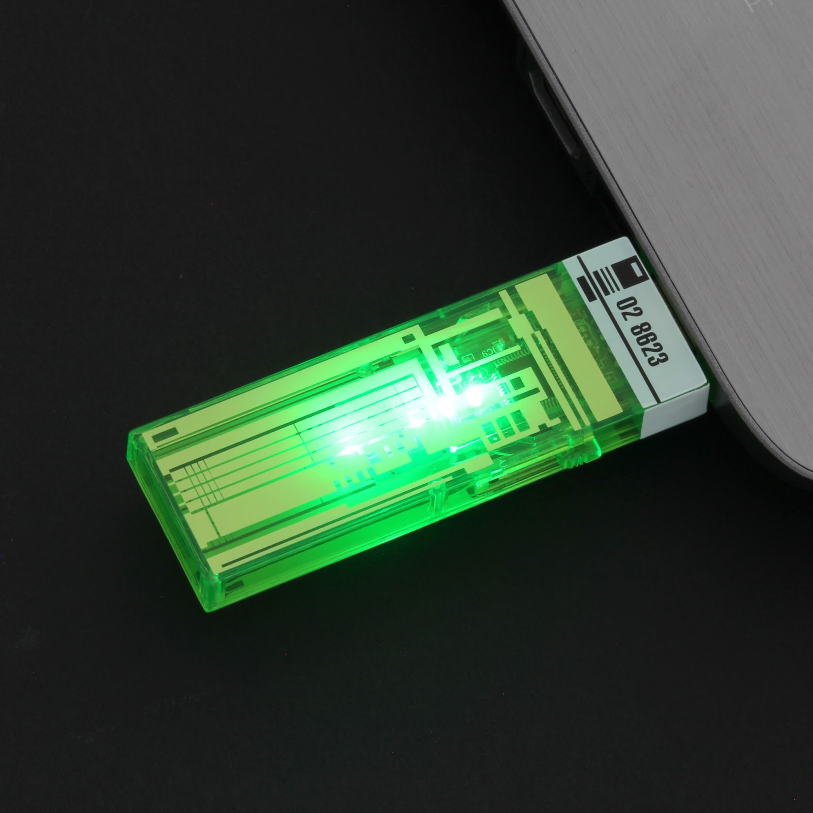 JIMSMASH ! ! !: STAR TREK ISOLINEAR CHIP USB DRIVE