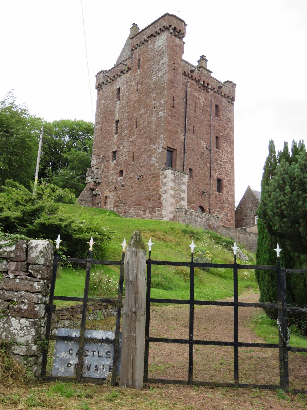 Our Travels and Adventures Through The UK: Kinnaird Castle Perthshire ...