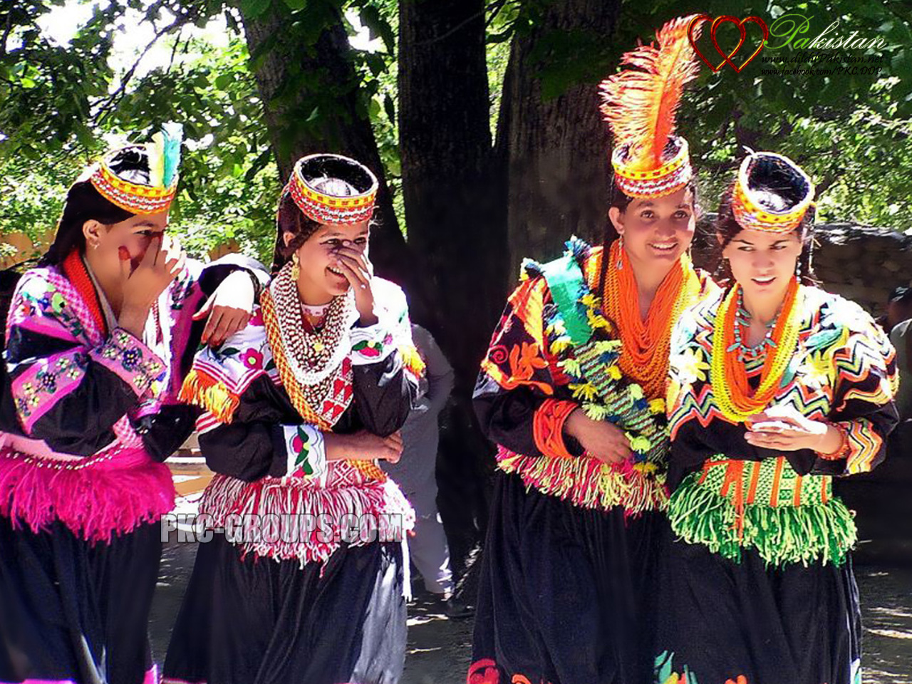 Fun4khybeR: Kailash People (Kailash Girls)