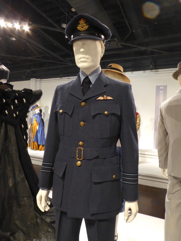 Hollywood Movie Costumes and Props: Oscar-nominated Allied film ...