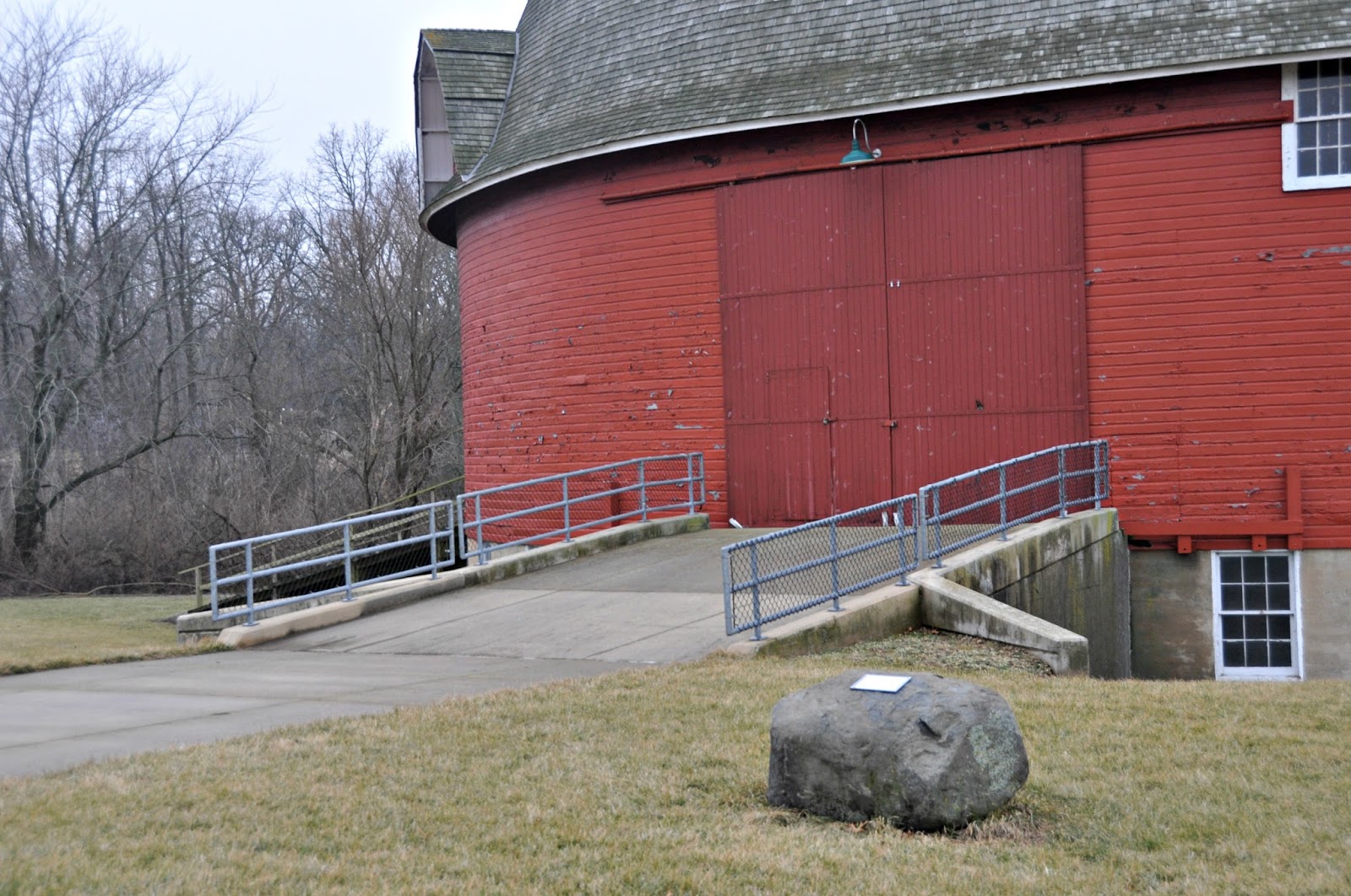 Off the Beaten Path in Illinois: Dr. Ryan's Round Barn