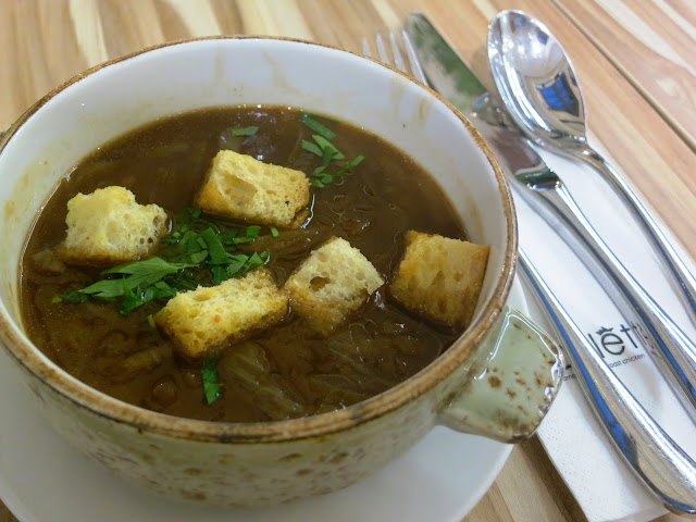 PinkyPiggu: Poulét ~ The Amazing French Roast Chicken is Really Amazing!