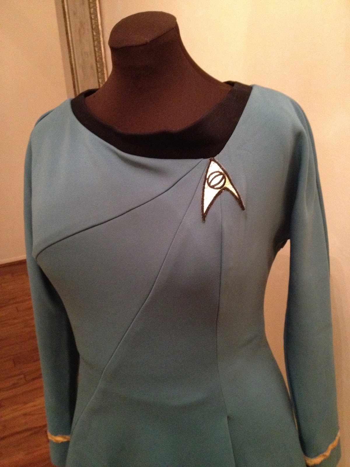 Maggie's Costume Site - Star Trek 2009