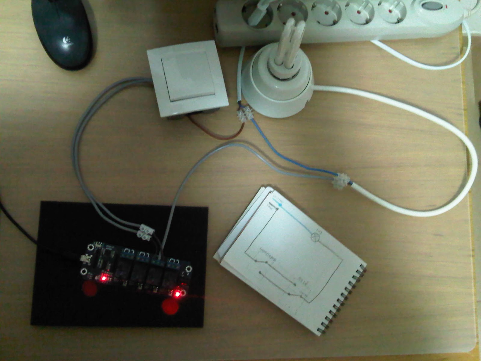 Trasteando con Arduino: Control de luces con rele y conmutador