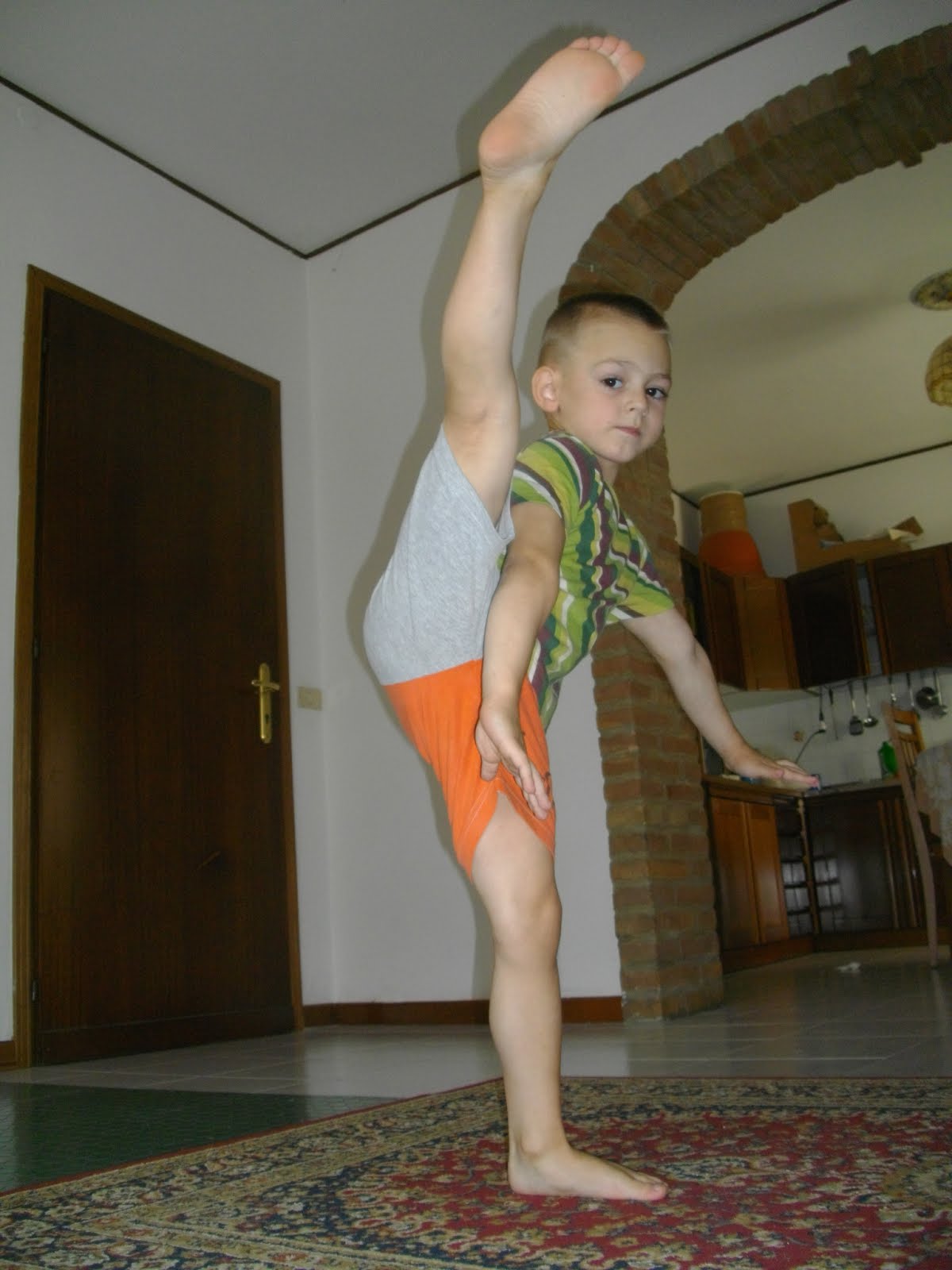 Giuliano Stroe: Giuliano's muscle and split