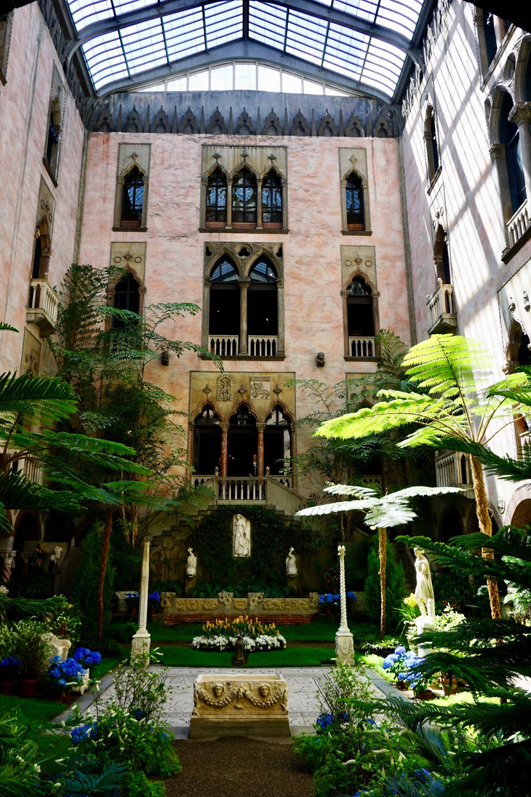 Of Golden Roses: Isabella Stewart Gardner Museum | Boston, Massachusetts