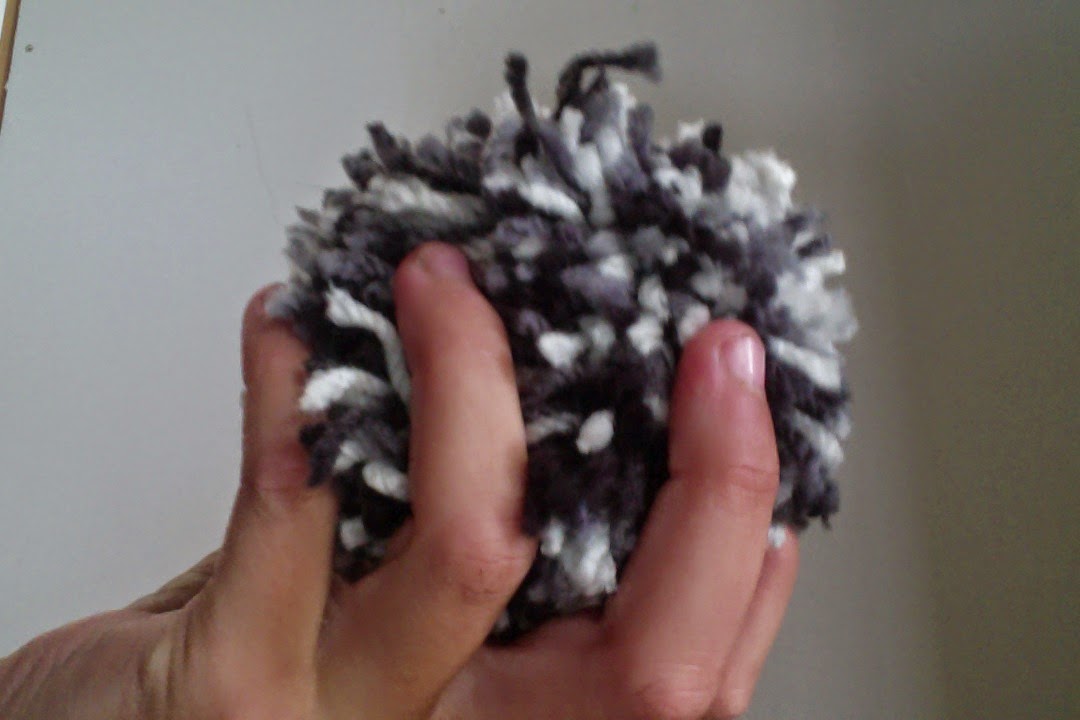 Kitty s Book Corner How To Make A Pompom kitty-s-book-corner-how-to-make-a-pompom