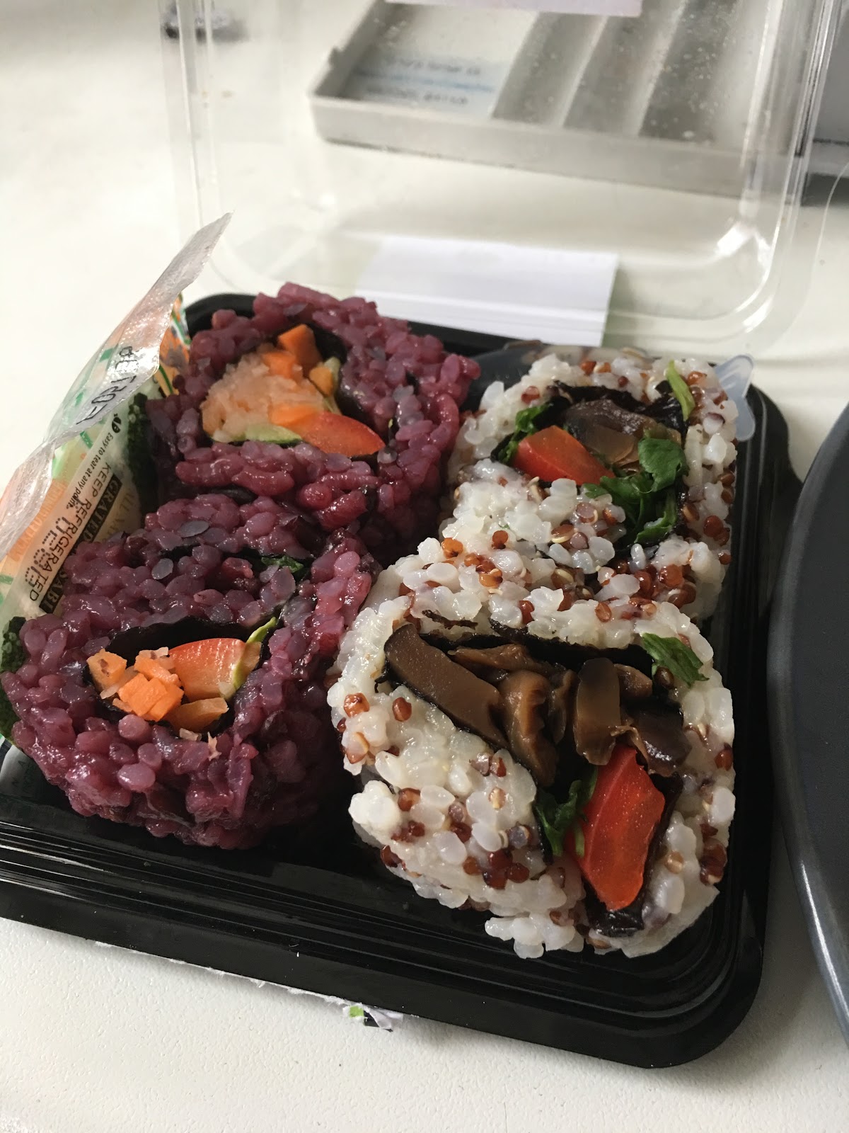 FOODSTUFF FINDS: Waitrose Lunchtime Sushi (@NLi10)