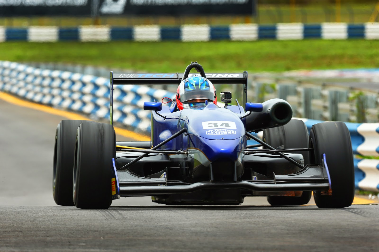 Rogério Lima 23 モータースポーツ: Hitech Racing termina F3 Brasil 2014 com ...