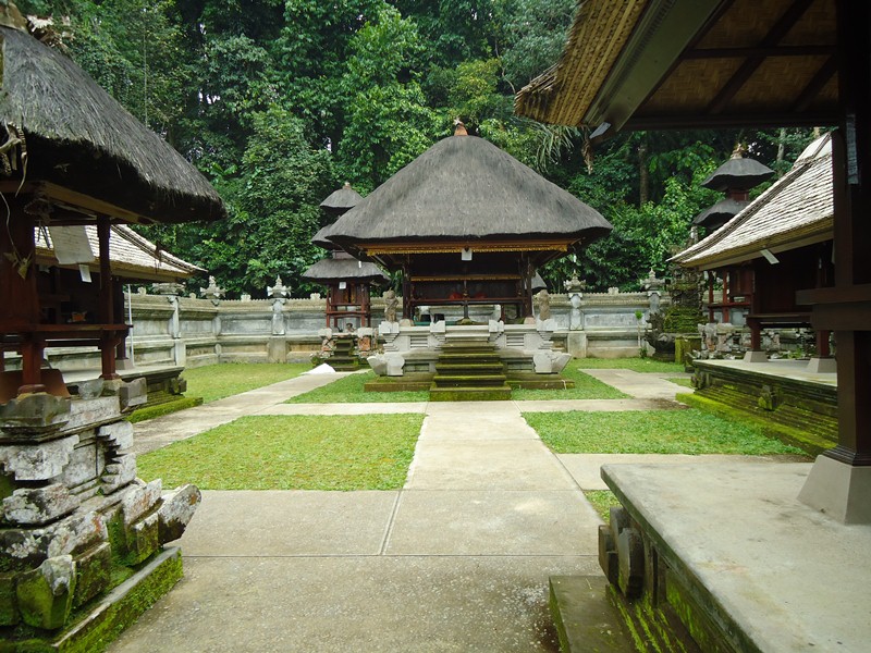 Koran Arsitektur: Mengenal Arsitektur Nusantara Khas Panglipuran ~ Bali