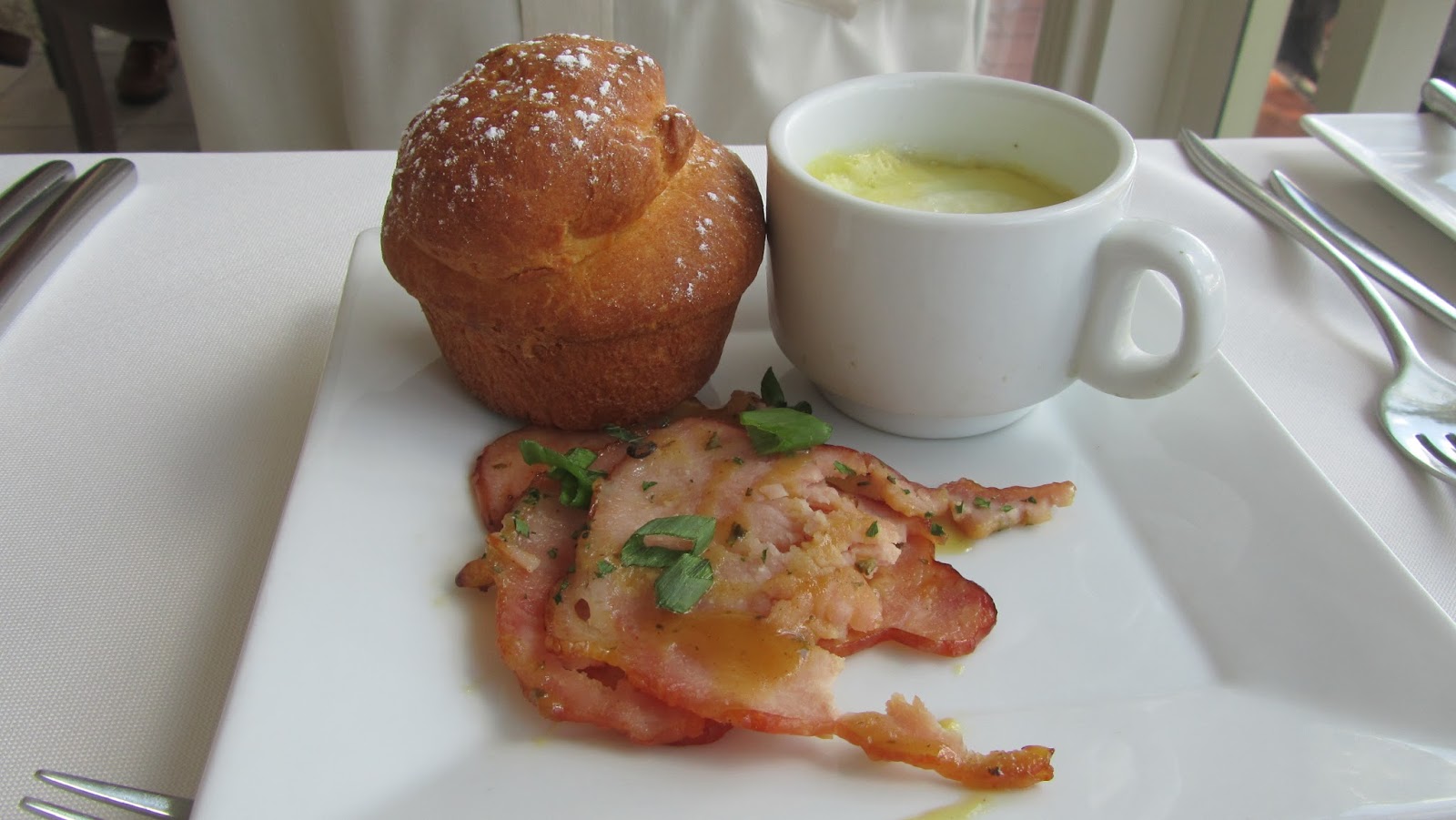 Around The World In 80 Meals: Brunch at Chaud