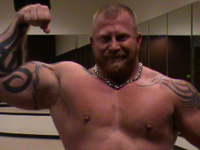 LA PERFECTION FAITE HOMME: ERIC LIEBIG 06