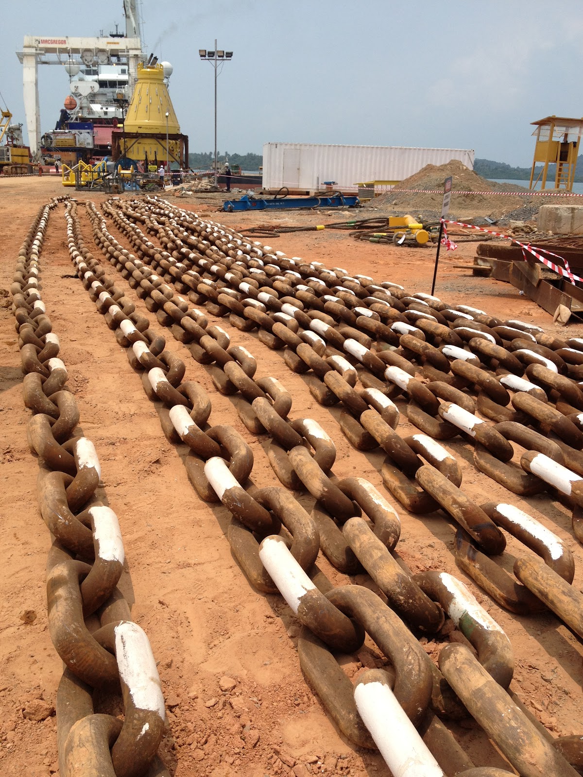 SINGATAC OFFSHORE CENTRE: Flake Out & Load 5km of Mooring Chains