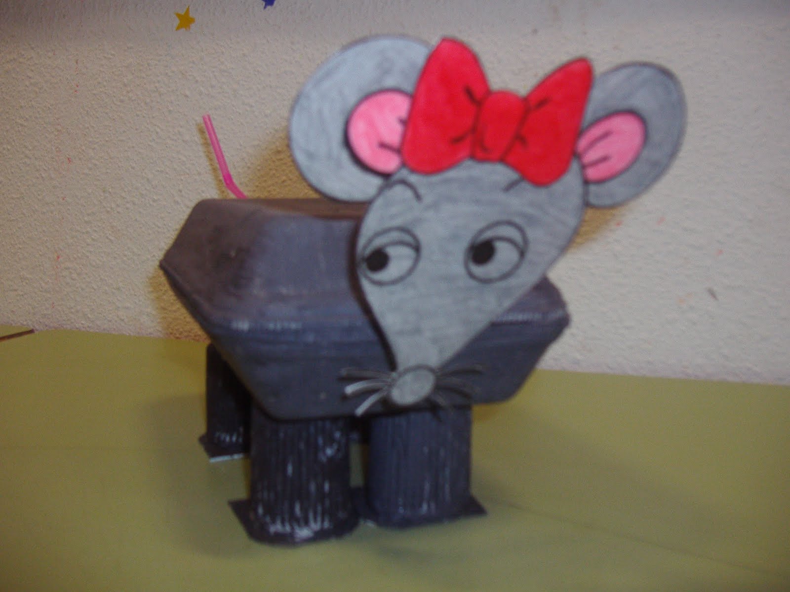 CRA Sexma de La Sierra: LLEGA AL COLE LA RATA MARTA