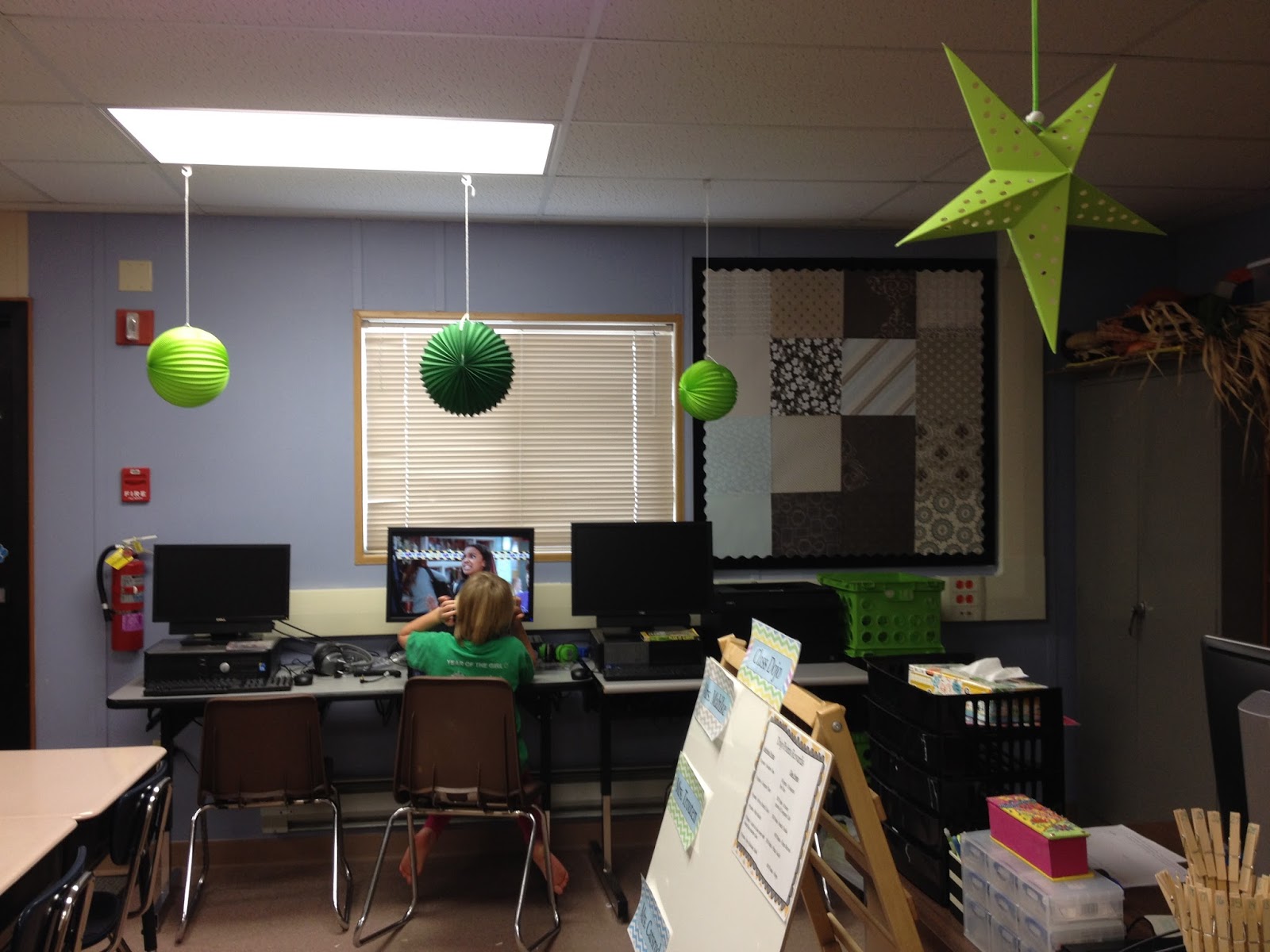 It's Elementary!: Check out My New Classroom!
