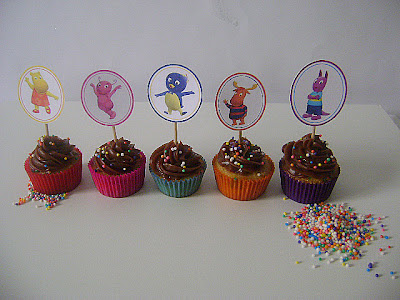 Carol Cupcakes & Doçuras: MINI CUPCAKES DOS BACKYARDIGANS