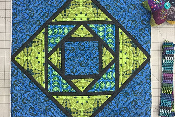 Free pattern day! Stained Glass quilts | Quilt Inspiration | Bloglovin’