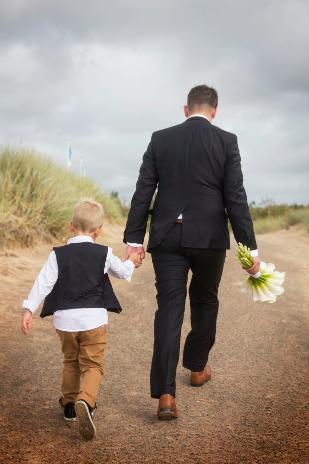 Försök inte förstå mig,älska mig bara: Far och son!