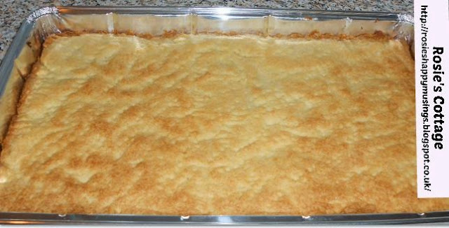 Rosie's Cottage: Scottish Caramel Shortbread Tray Bake