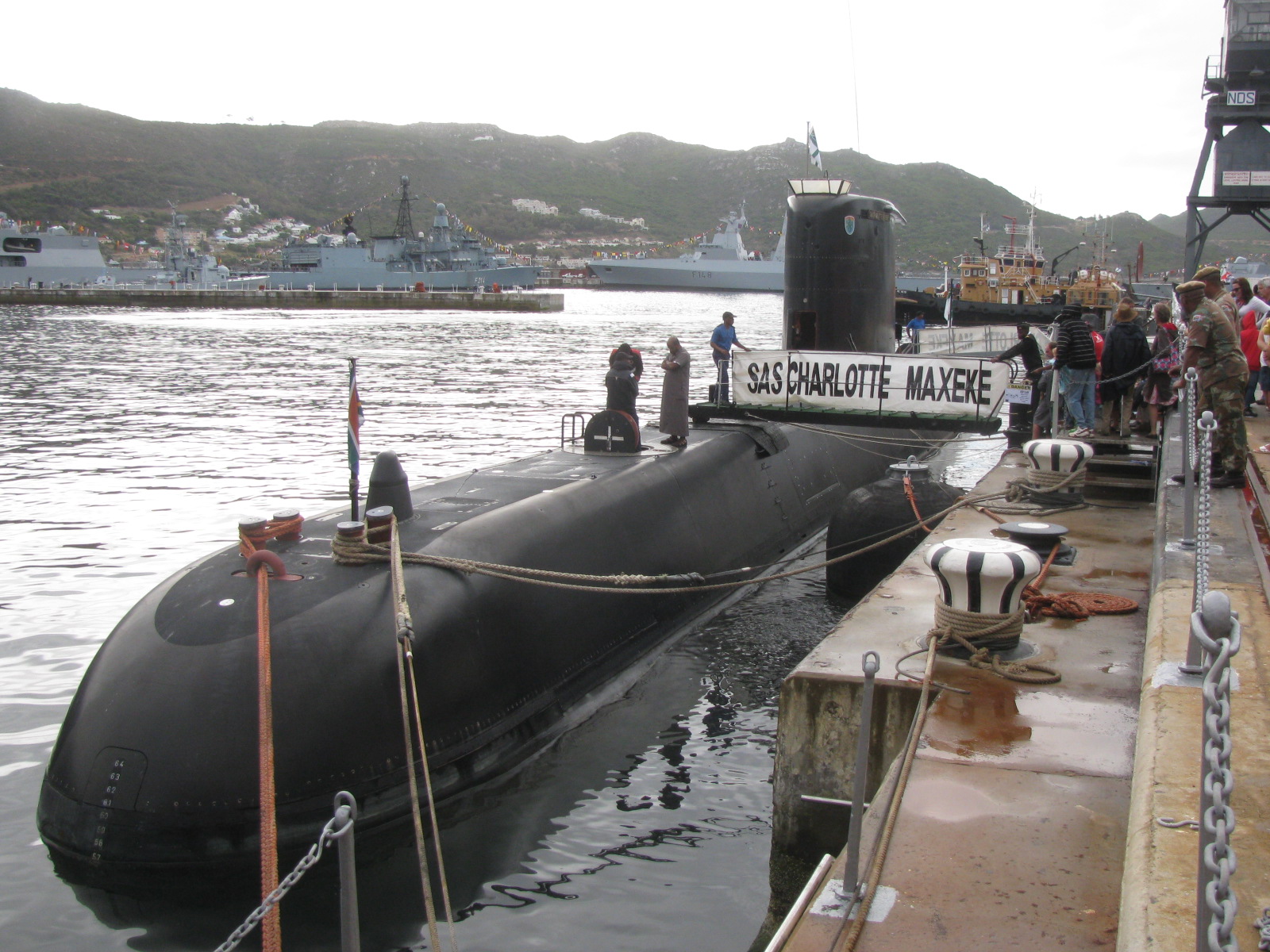 Murray & Candace's Adventures: Back-Blogging # 4: SA Navy Festival