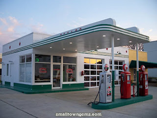 Growing Up In The South..,: U.S. Gasoline Service Stations