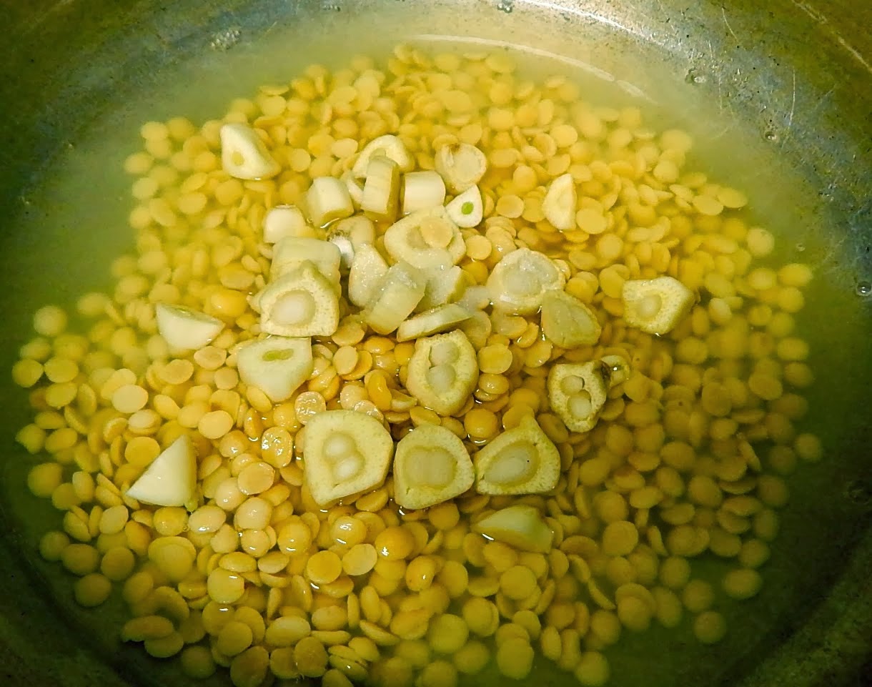 Palatable dishes from Jess's kitchen :) : Kottayam Style Sambar RECIPE#160