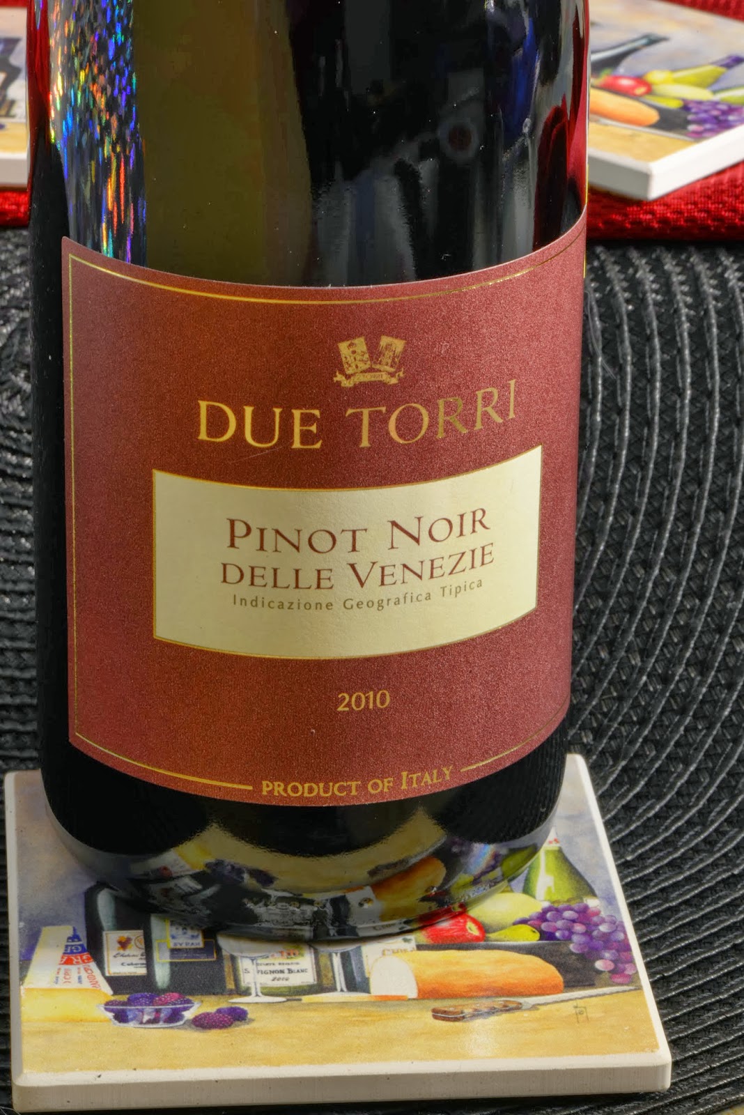 New Hampshire Wine-man: Due Torri Delle Venezie IGT 2010 Pinot Noir