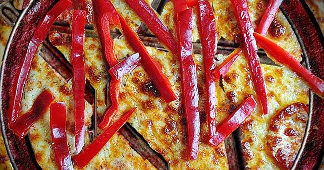 Lussi`s World of Artcraft: Metal kitchen : Slay that Slayer pizza!!!