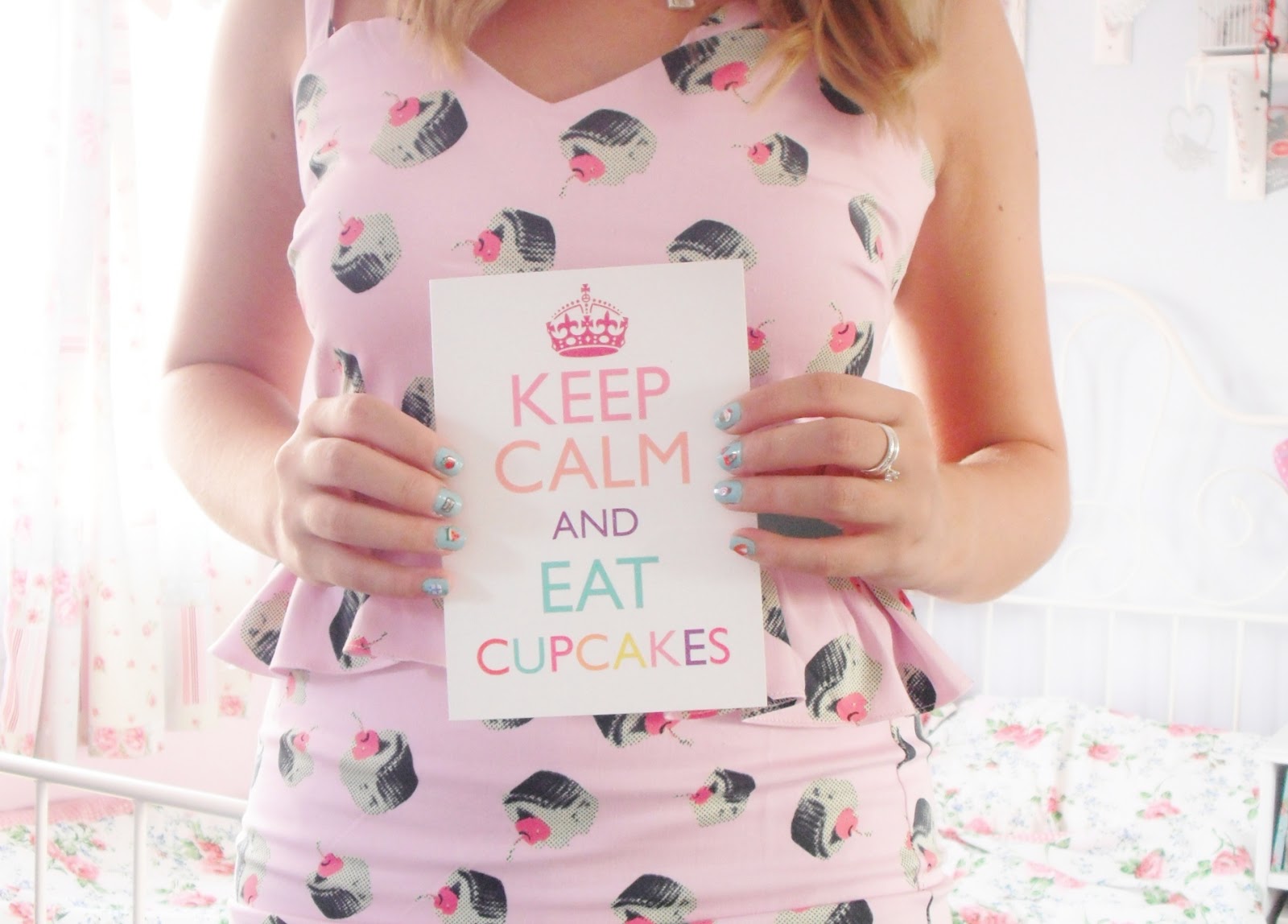 Mini Photoshoot: Cupcake Dress ♥ - Victoria's Vintage Blog | Milton ...