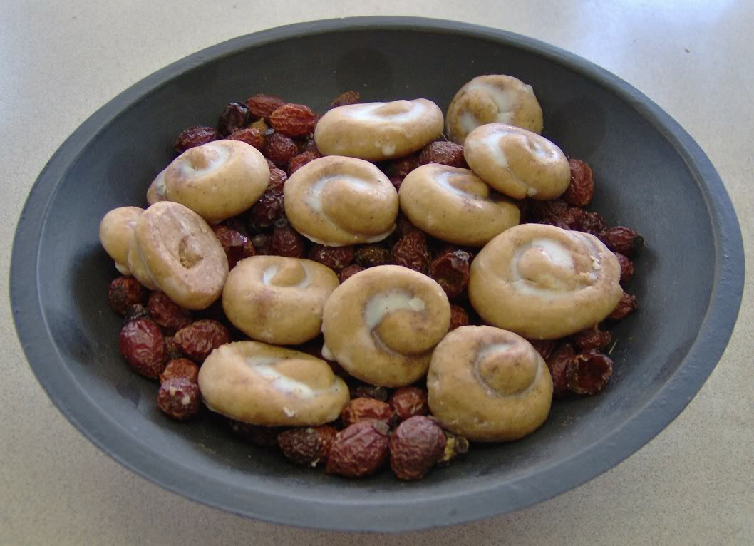 Creative Glitter: Yummy Little Cinnamon Rolls................