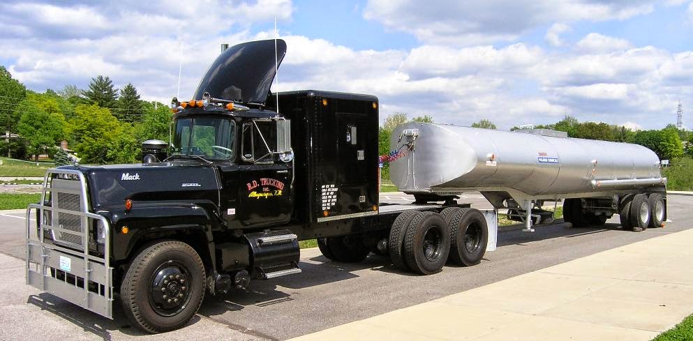 3dartpol blog: Convoy MACK RS700L images