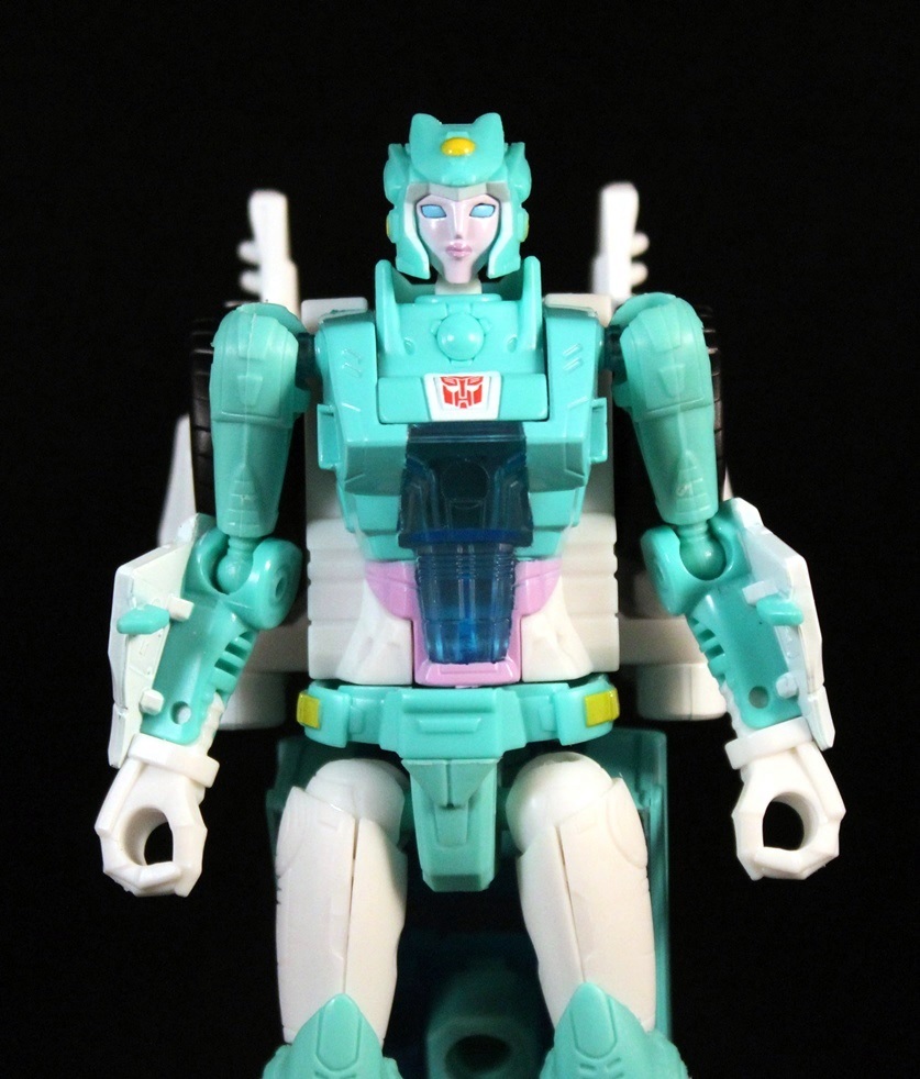 She's Fantastic: Transformers - MOONRACER!