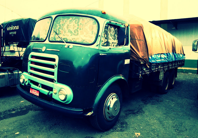 Veículos em Geral: Caminhão FNM Cabine Brasinca