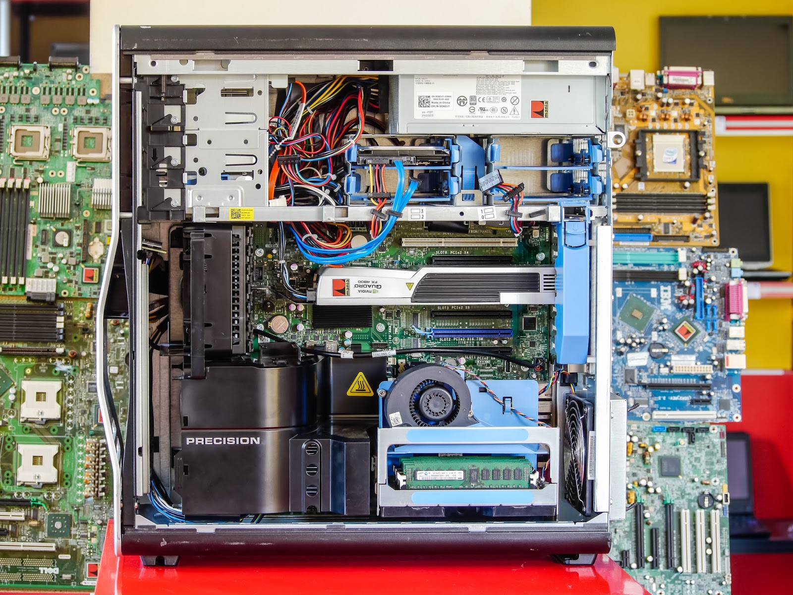 Dell Precision T7500 - могъщ и внушителен | Retro-PC-Mania - ревюта на ...