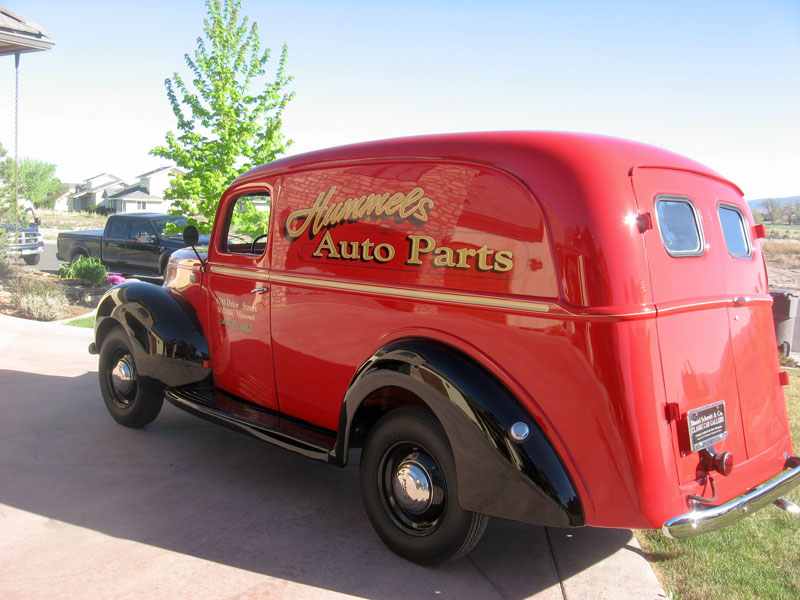 Automobile Brand's Of The Past..,: Vintage Delivery Trucks