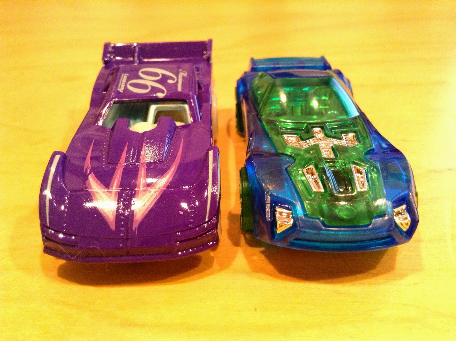 JULIAN'S HOT WHEELS BLOG: Maximum Leeway & Nerve Hammer