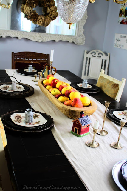 Simple Apple Tablescape