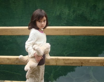 Chinese Cutest Little Girl Being Hunted By Netizens - For Fum And ...