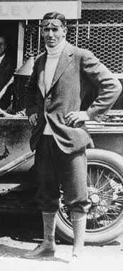 drivingandlife: GENTLY WITH THIS BENTLEY